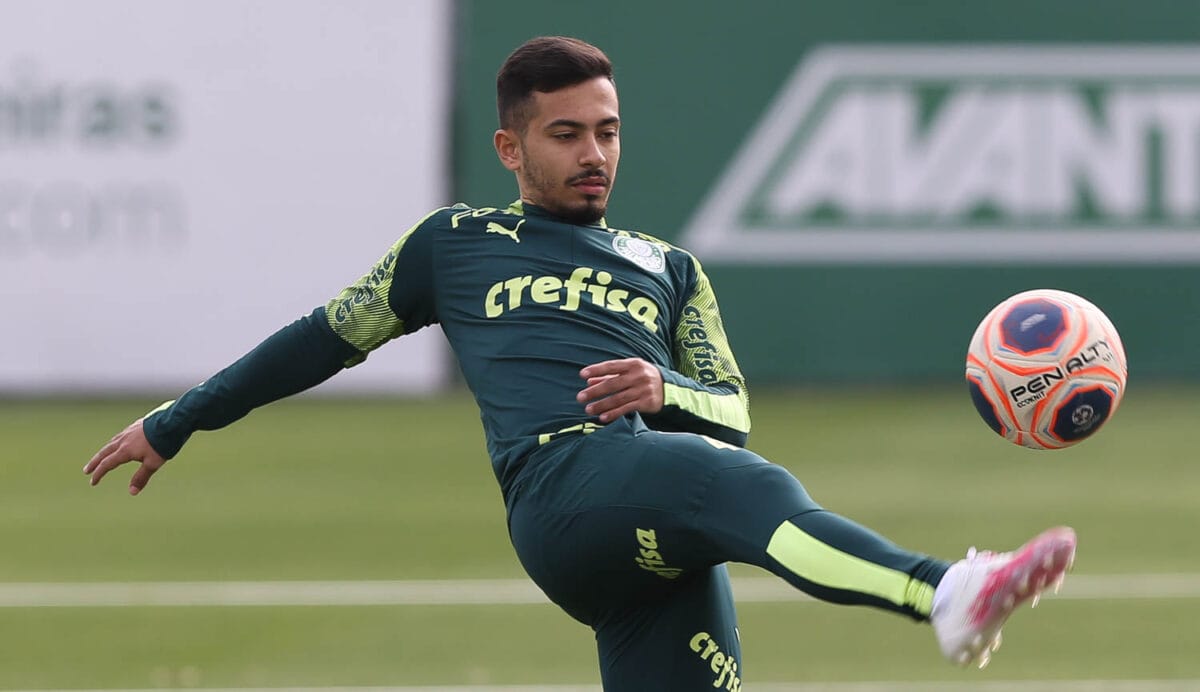 Ex-Palmeiras, meia dá 'show' em Portugal e impressiona; veja